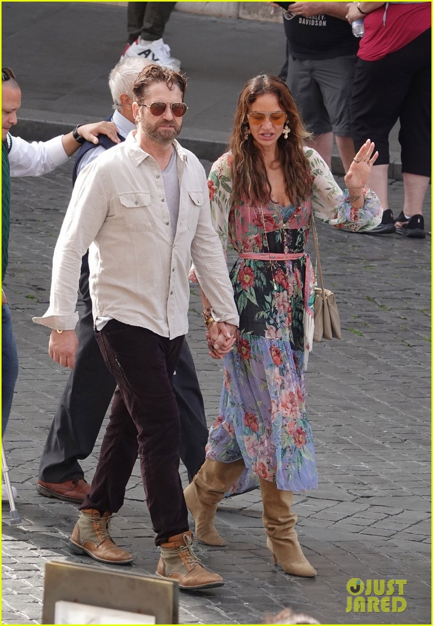 Gerard Butler & Girlfriend Morgan Brown Seen At Mass Service During ...