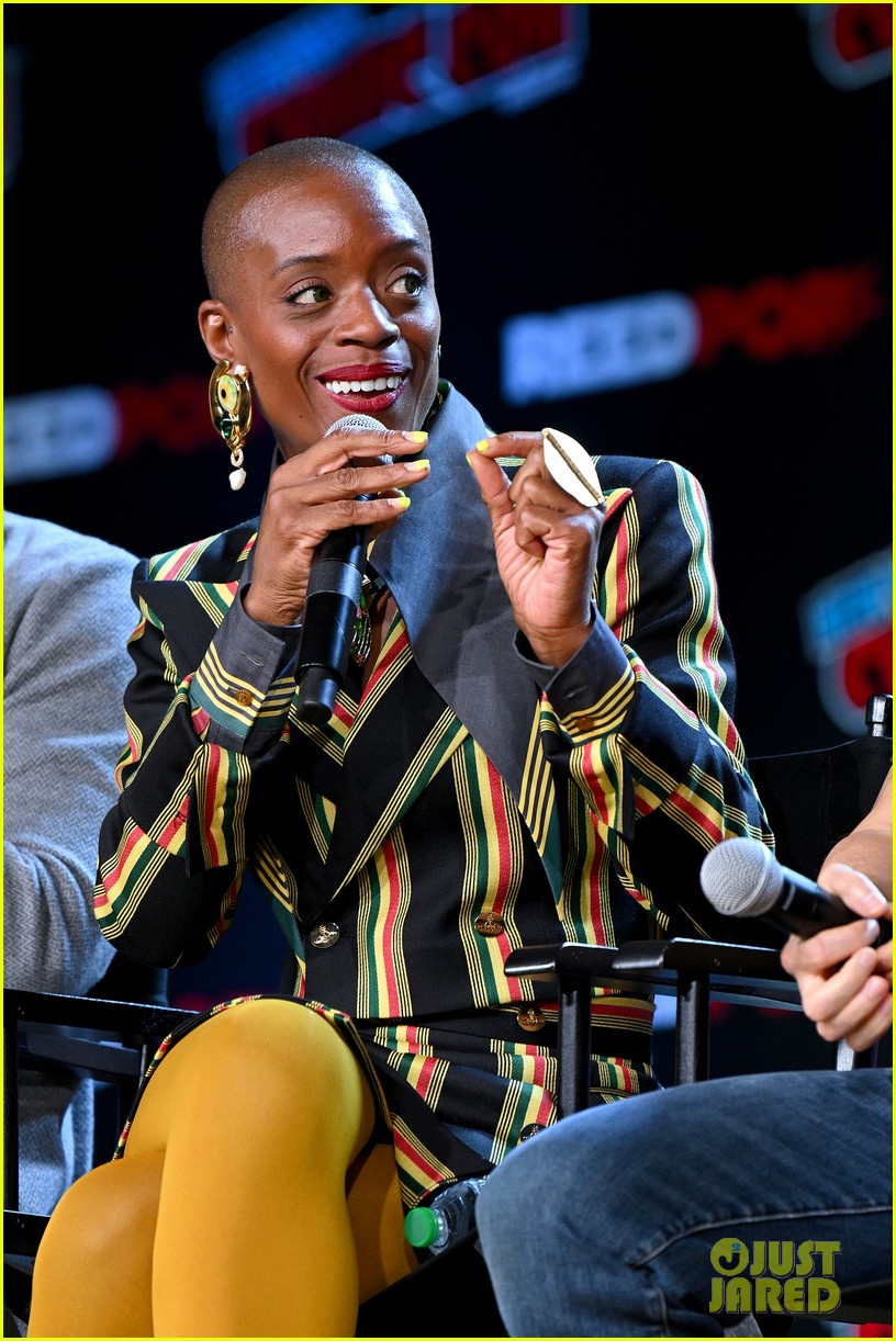 Chloe Moretz & 'The Peripheral' Cast Members Attend New York Comic Con ...