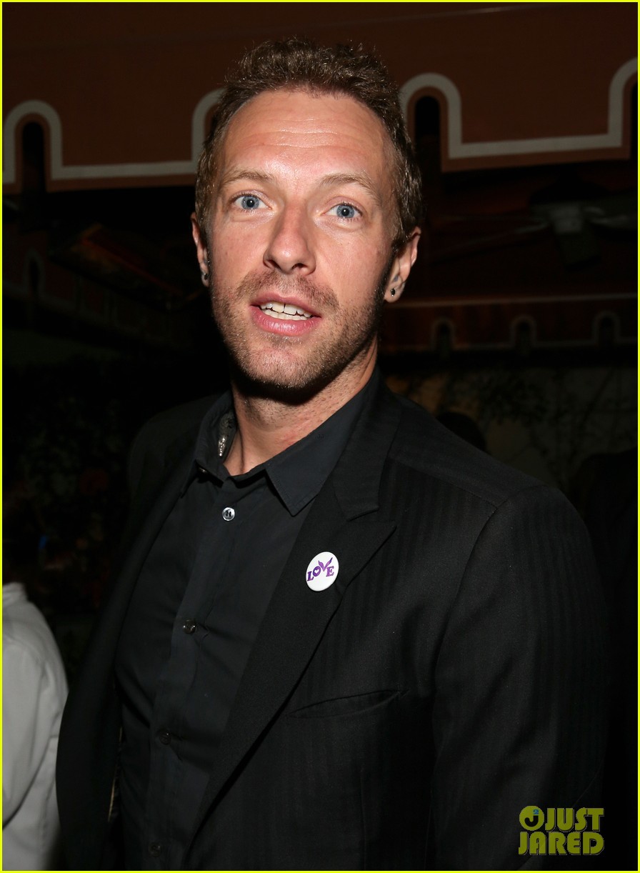 Chris Martin Falls Ill With Lung Infection, Leading Coldplay to ...
