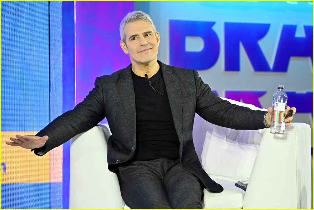 Andy Cohen Dishes on His Dating Life & How He 'Needs Help': Photo 4839049 | Andy Cohen Pictures ...