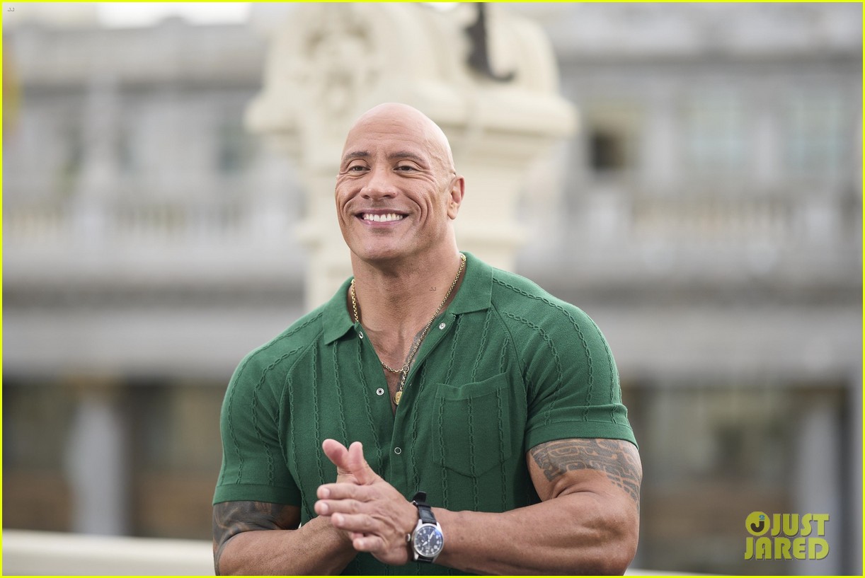 Dwayne Johnson Attends the 'Black Adam' Photocall in Madrid: Photo ...