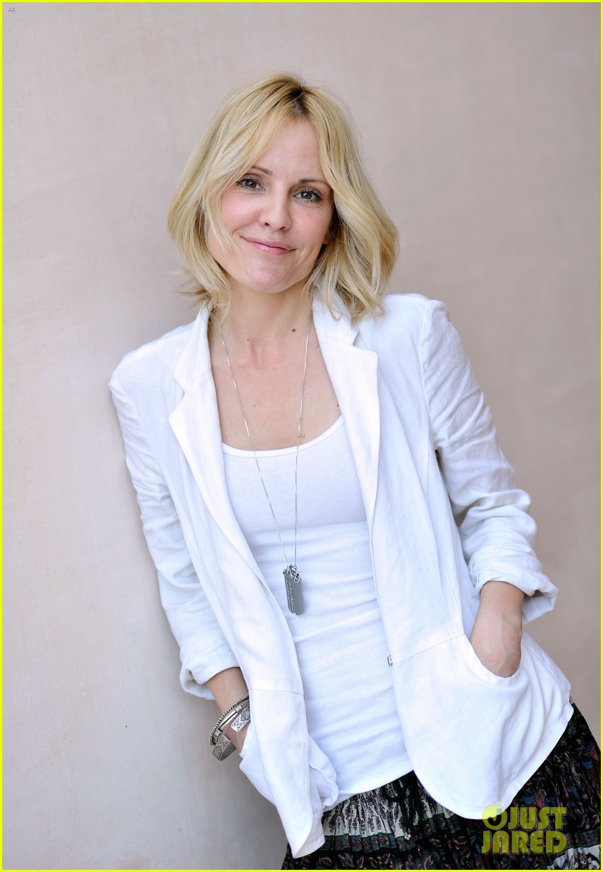 Photo: emma caulfield reveals ms diagnosis 01 | Photo 4833000 | Just ...