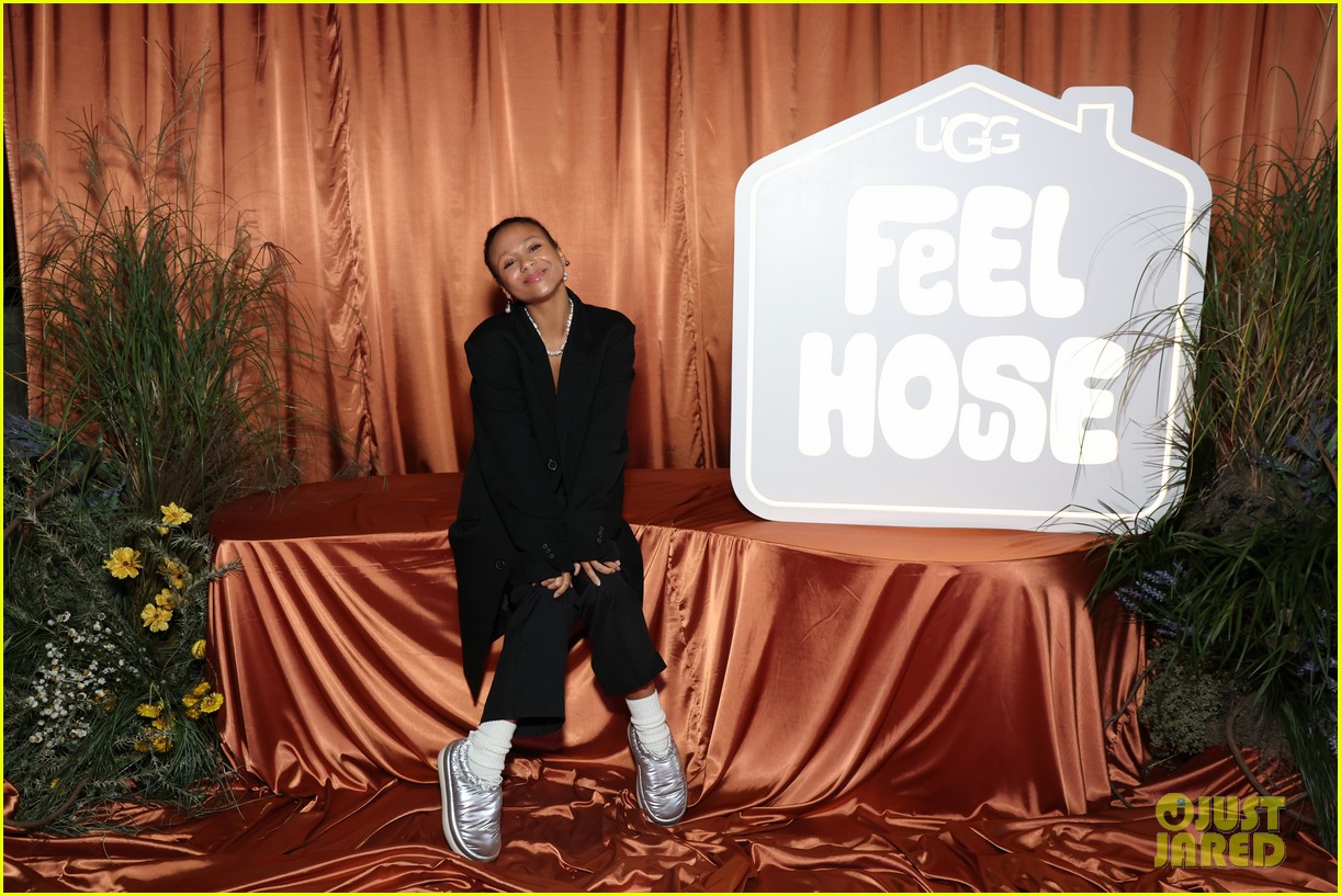 Photo: feel house ugg october 2022 46 | Photo 4844762 | Just Jared