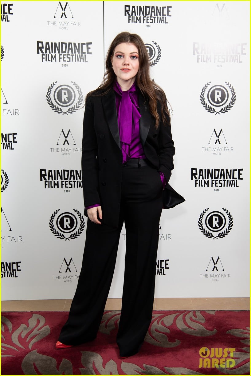 'Narnia' Star Georgie Henley Almost Had Her Arm Amputated While Dealing ...