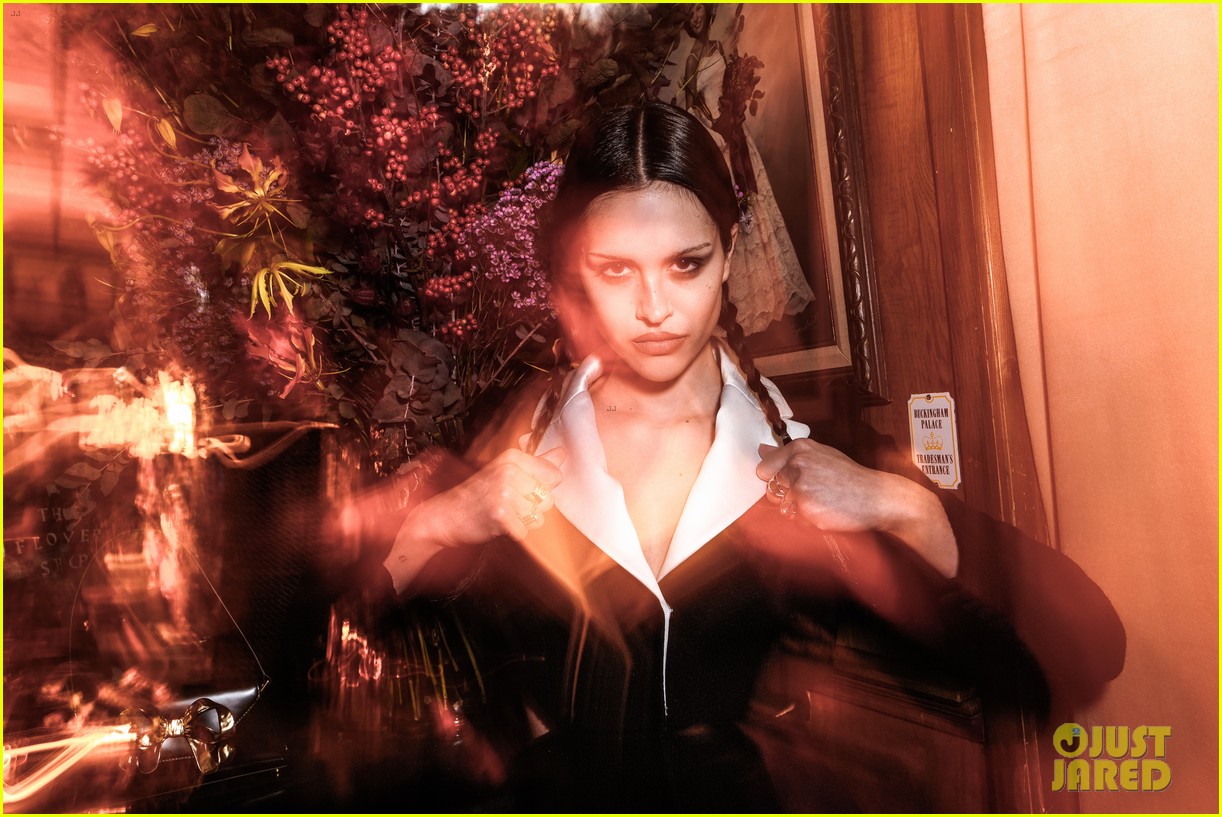 Irina Shayk & Bradley Cooper Celebrate Together at Self Portrait Party ...