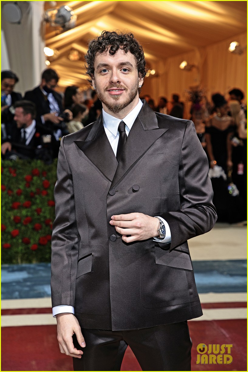 Jack Harlow Books 'Saturday Night Live,' Will Host & Perform During ...