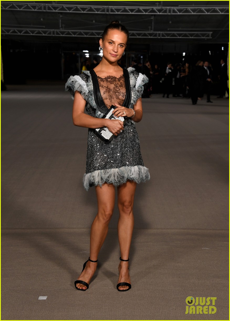 Jessica Chastain, Eddie Redmayne Meet Up With Former Co-Stars Emma ...