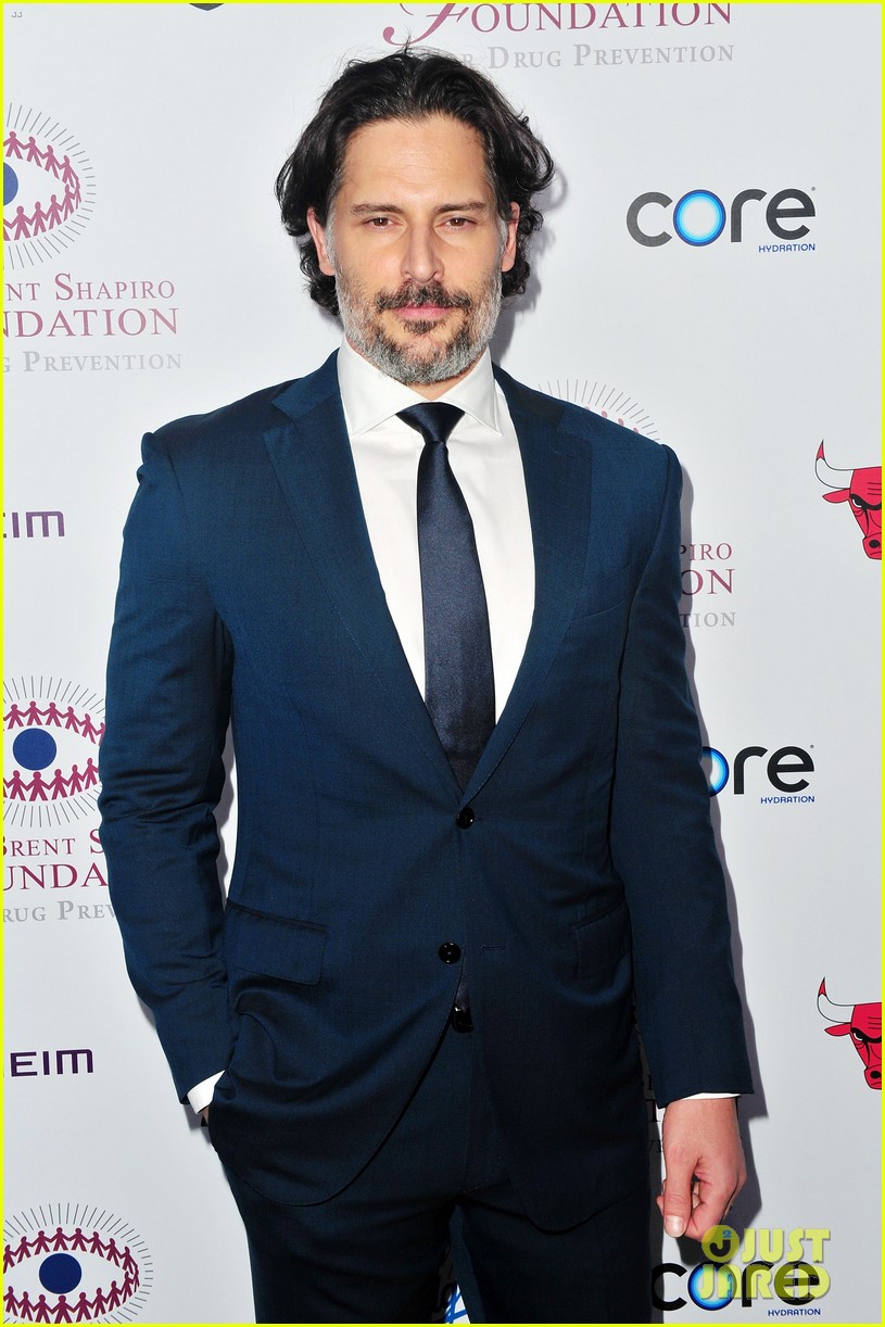 Joe Manganiello Set To Co-Direct 'Dungeons & Dragons' Documentary ...