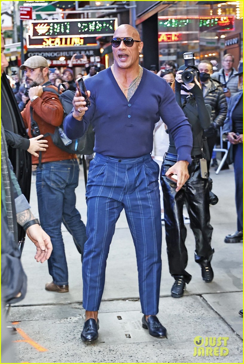 Dwayne Johnson Surprises A 'Real-Life Superhero' on 'Good Morning ...