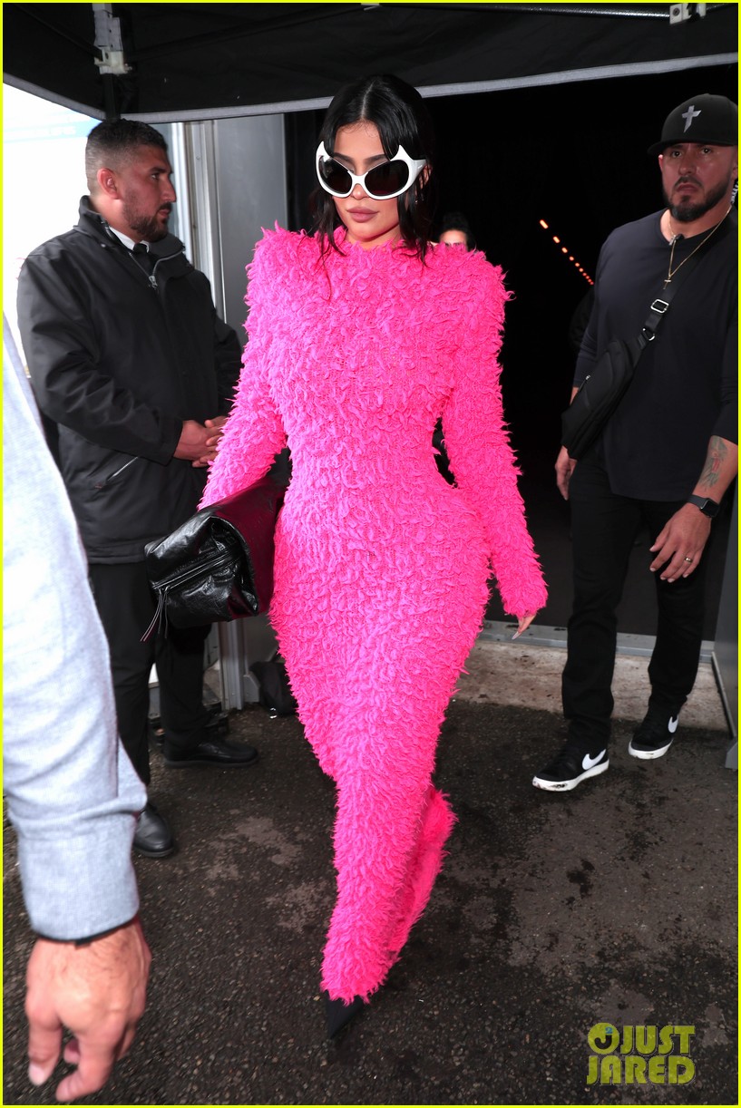 Kanye West Brings His Kids to Balenciaga Fashion Show, Walks Muddy ...