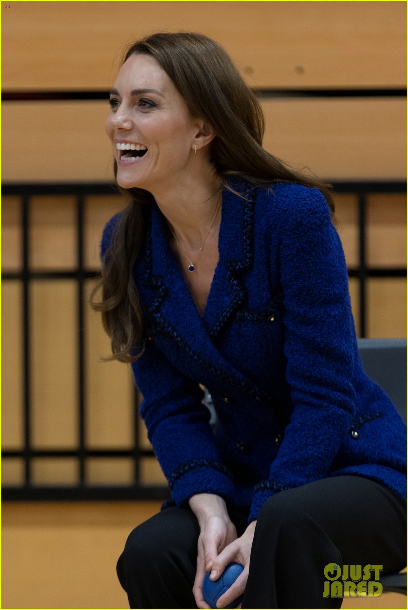 Kate Middleton & Prince William Suit Up for Sporty Coach Core ...