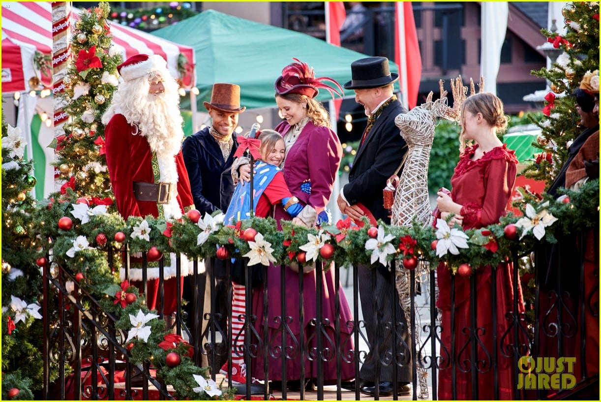 Sarah Ramos Makes Her Hallmark Debut in 'A Kismet Christmas' With Carlo ...