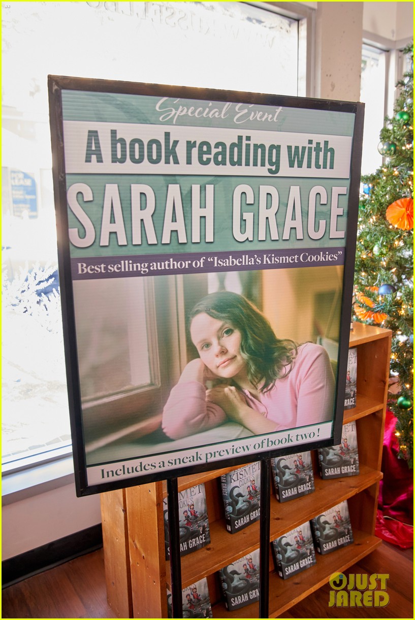 Sarah Ramos Makes Her Hallmark Debut in 'A Kismet Christmas' With Carlo ...