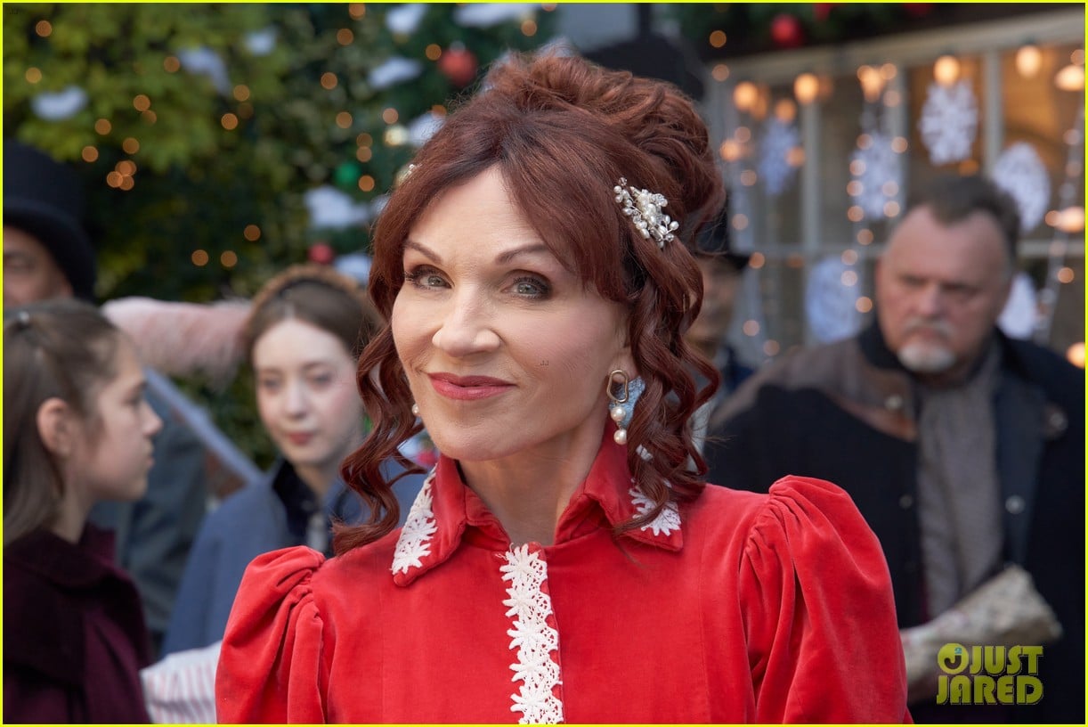 Sarah Ramos Makes Her Hallmark Debut in 'A Kismet Christmas' With Carlo ...
