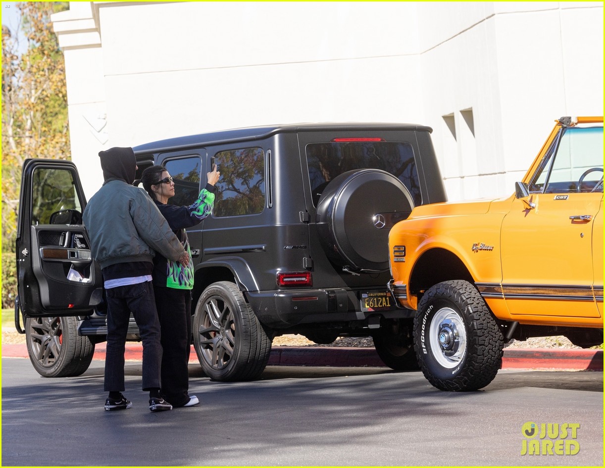 Kourtney Kardashian & Travis Barker Share Steamy Kiss Arriving at Recording Studio: Photo ...