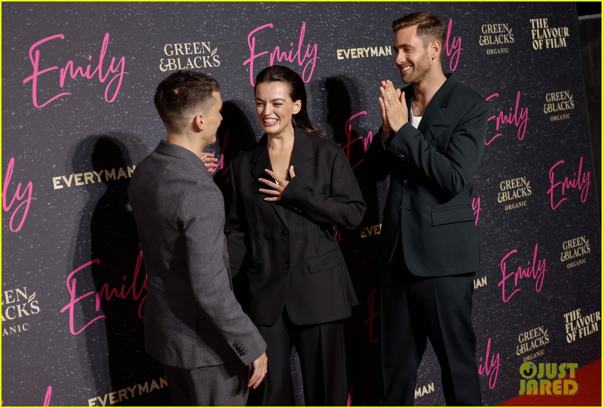 Emma Mackey & Oliver Jackson-Cohen Premiere Their New Movie 'Emily' in London: Photo 4832939 ...