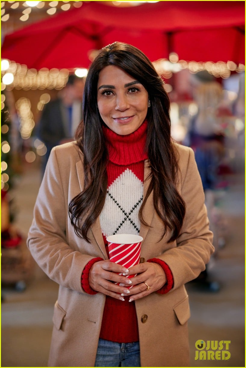 Kristoffer Polaha Talks The 'Challenge' of Hallmark's 'We Wish You A ...