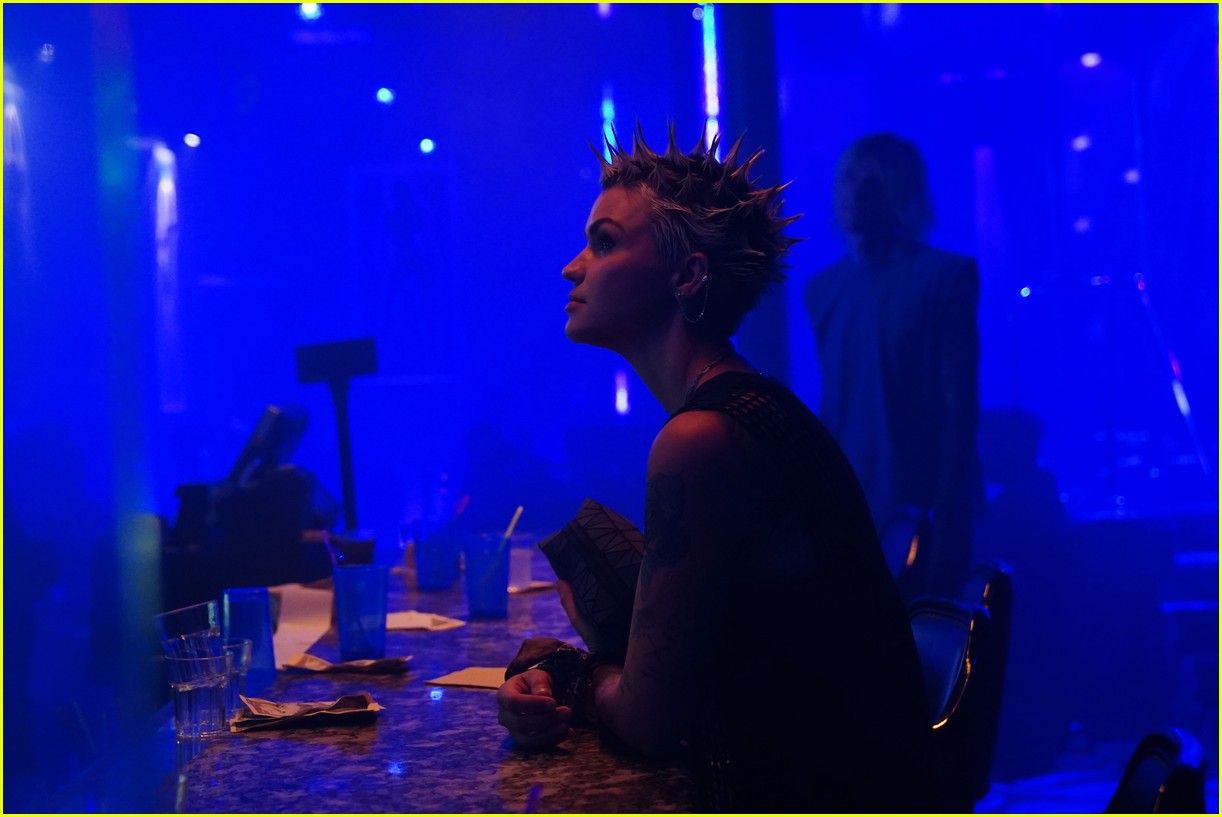 Machine Gun Kelly Shows Off Acting Chops In 'Taurus' Trailer - Watch It ...