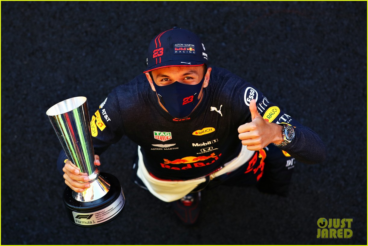 Formula One Racer Alex Albon Reveals How Netflix's 'Drive To Survive ...