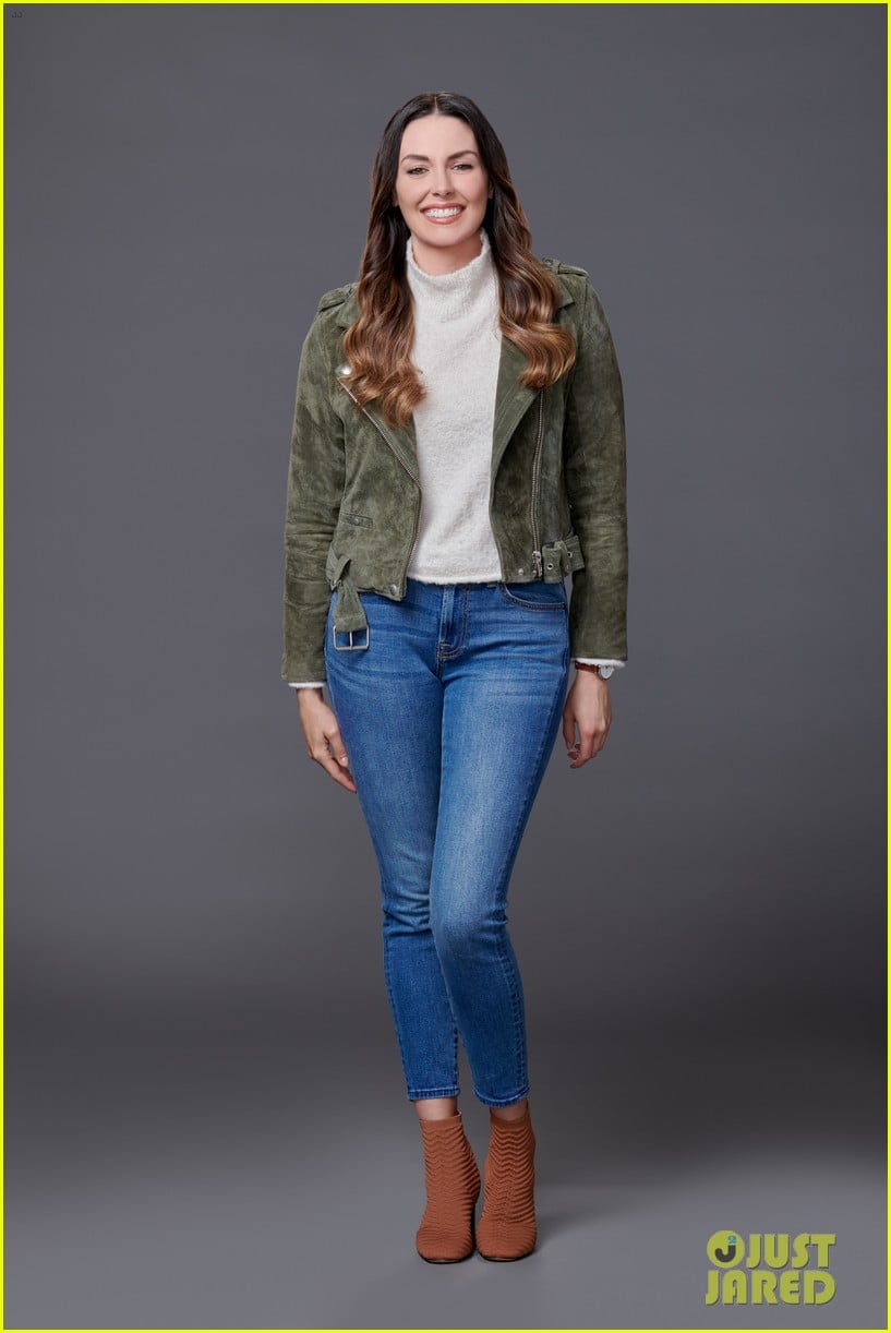 Hallmark's New 'Pumpkin Everything' Movie Celebrates All Things Fall ...