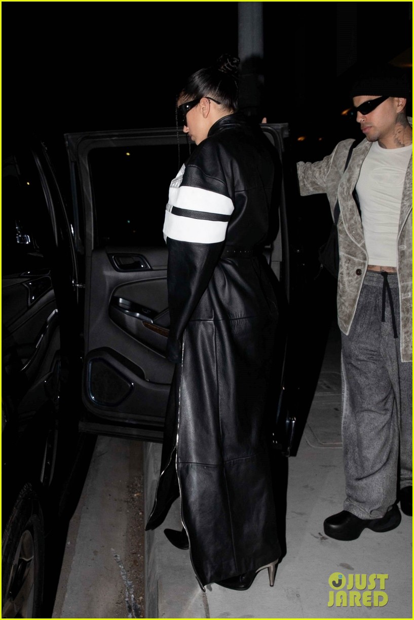 Rosalia & Boyfriend Rauw Alejandro Hold Hands on Date Night in L.A ...