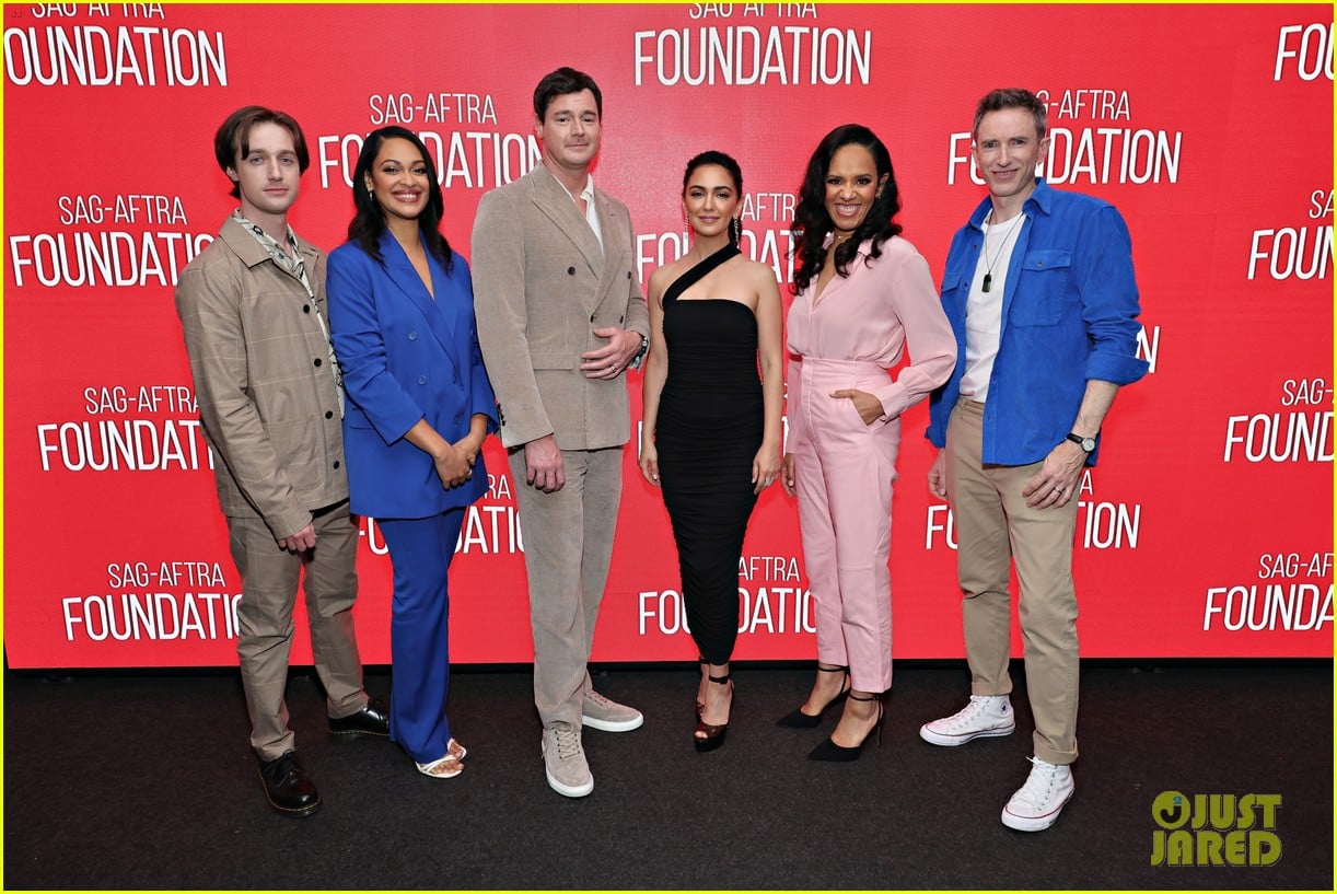 'Lord of the Rings: The Rings of Power' Cast Unveils Season 1 Finale ...