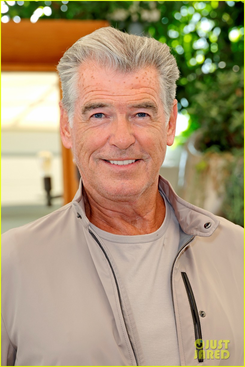 Dwayne Johnson & His 'Black Adam' Co-Stars Step Out to Promote DC Film ...