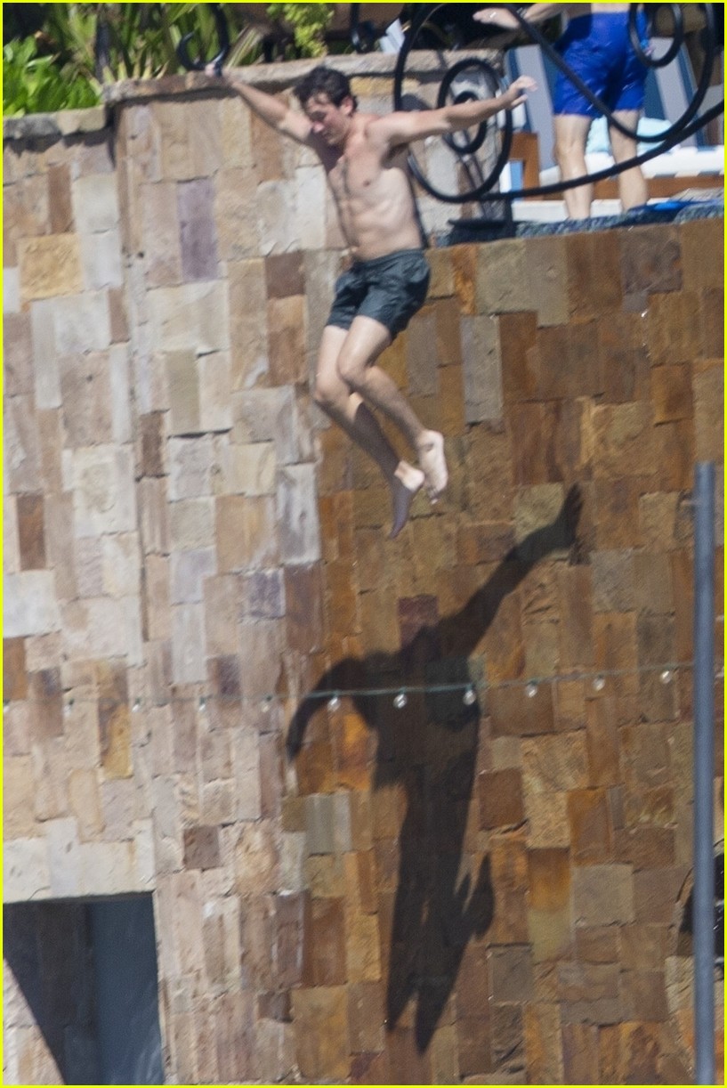 Miles Teller Goes Shirtless, Bares Ripped Physique During Vacation in ...