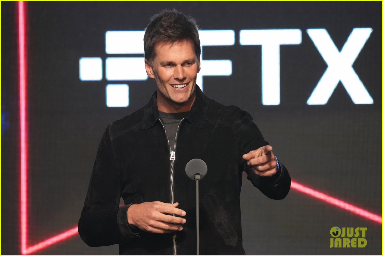 Is Tom Brady Retiring From Football? Read His Reaction to Retirement Rumors: Photo 4841877 | Tom ...