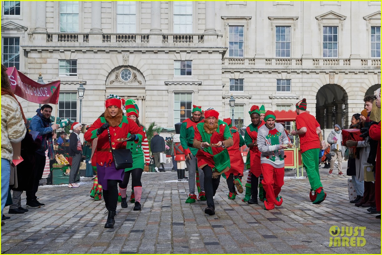 Will Kemp Jokes About Having An American Accent in Hallmark's 'Jolly ...