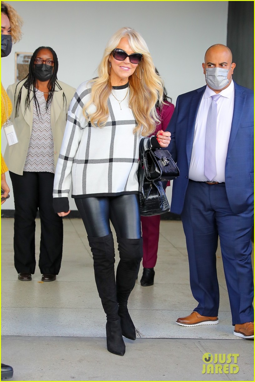 Lindsay Lohan & Little Sister Ali Go Pretty in Pastels While Leaving ...