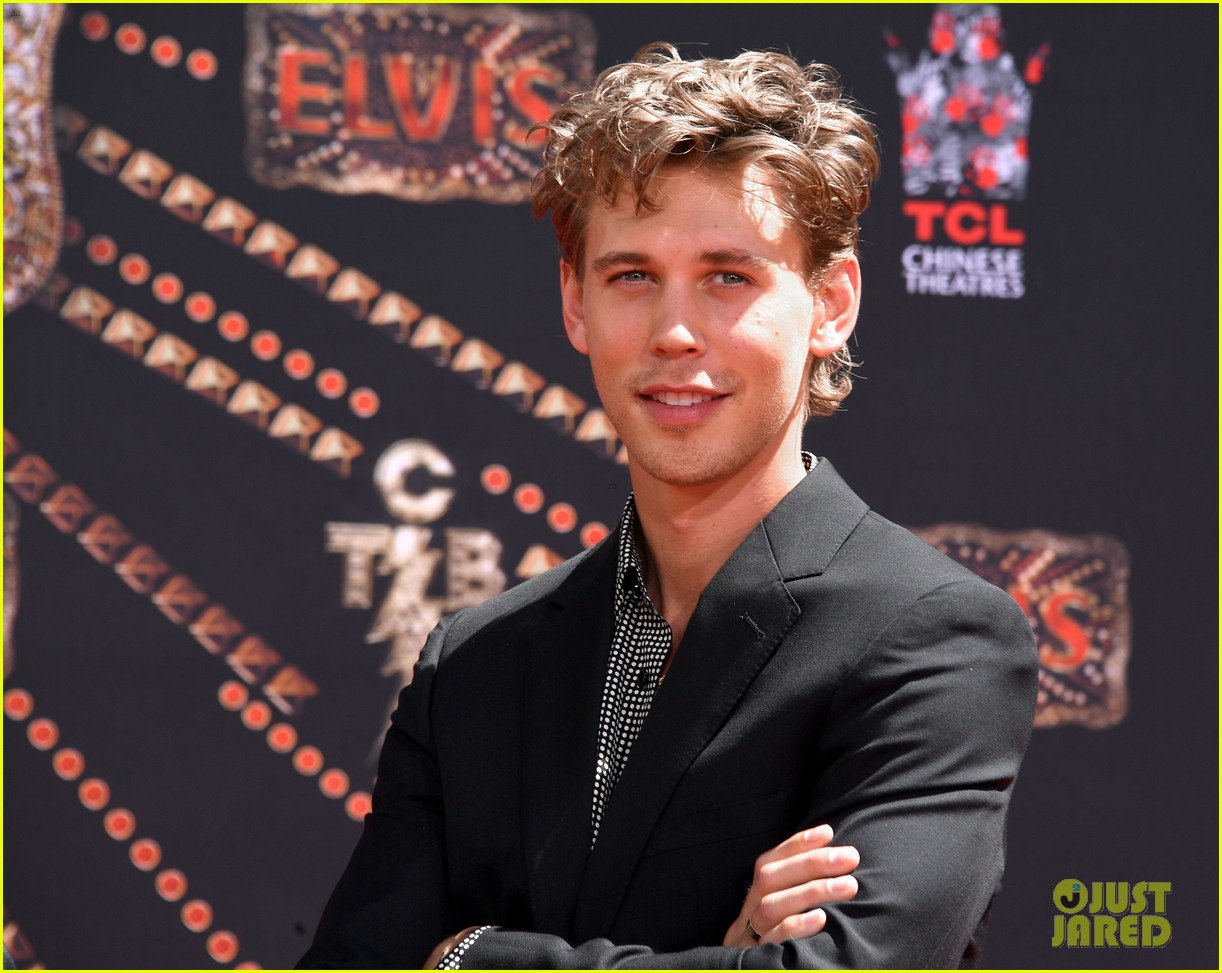 Here's The Elvis Presley Performance That Makes Austin Butler Cry ...
