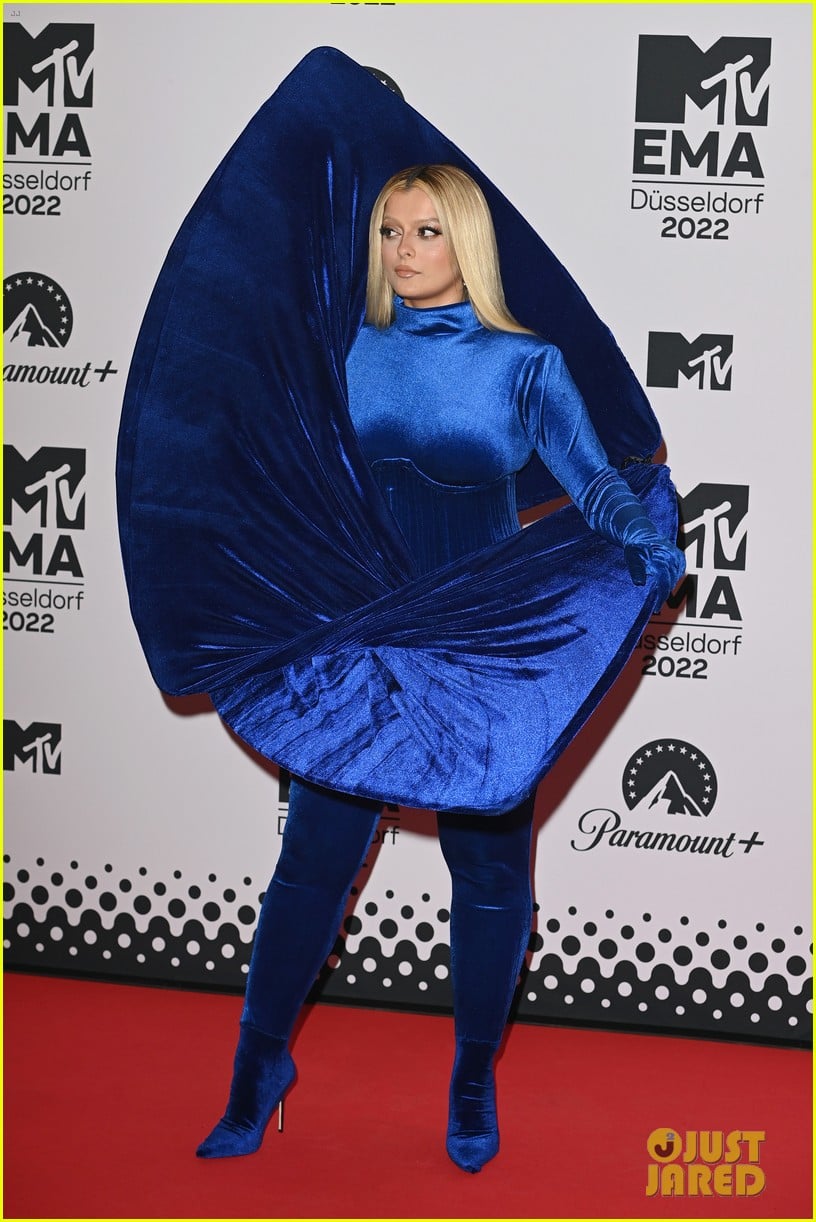 Bebe Rexha Goes Avant Garde & Blue For MTV Europe Music Awards 2022 ...