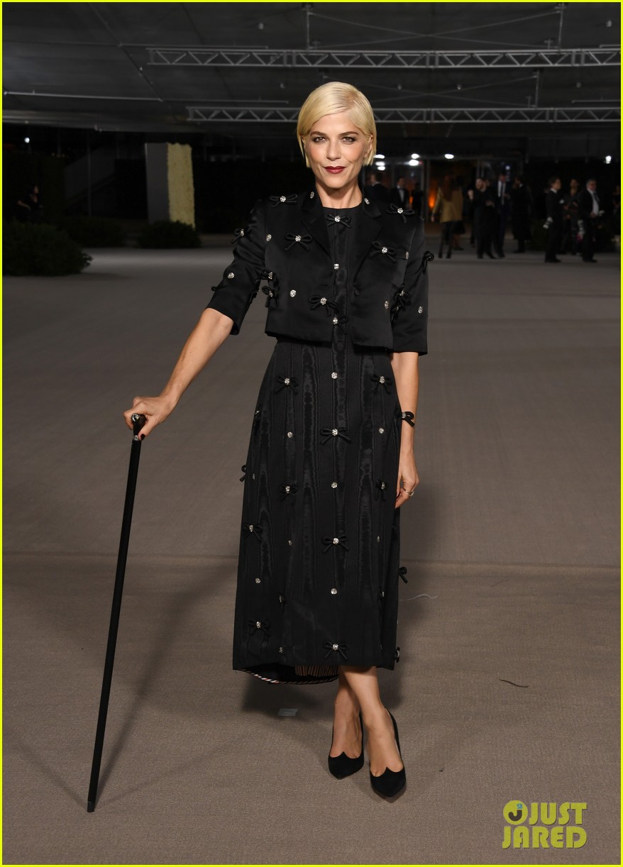 Selma Blair & Christina Applegate Support One Another As They Both ...