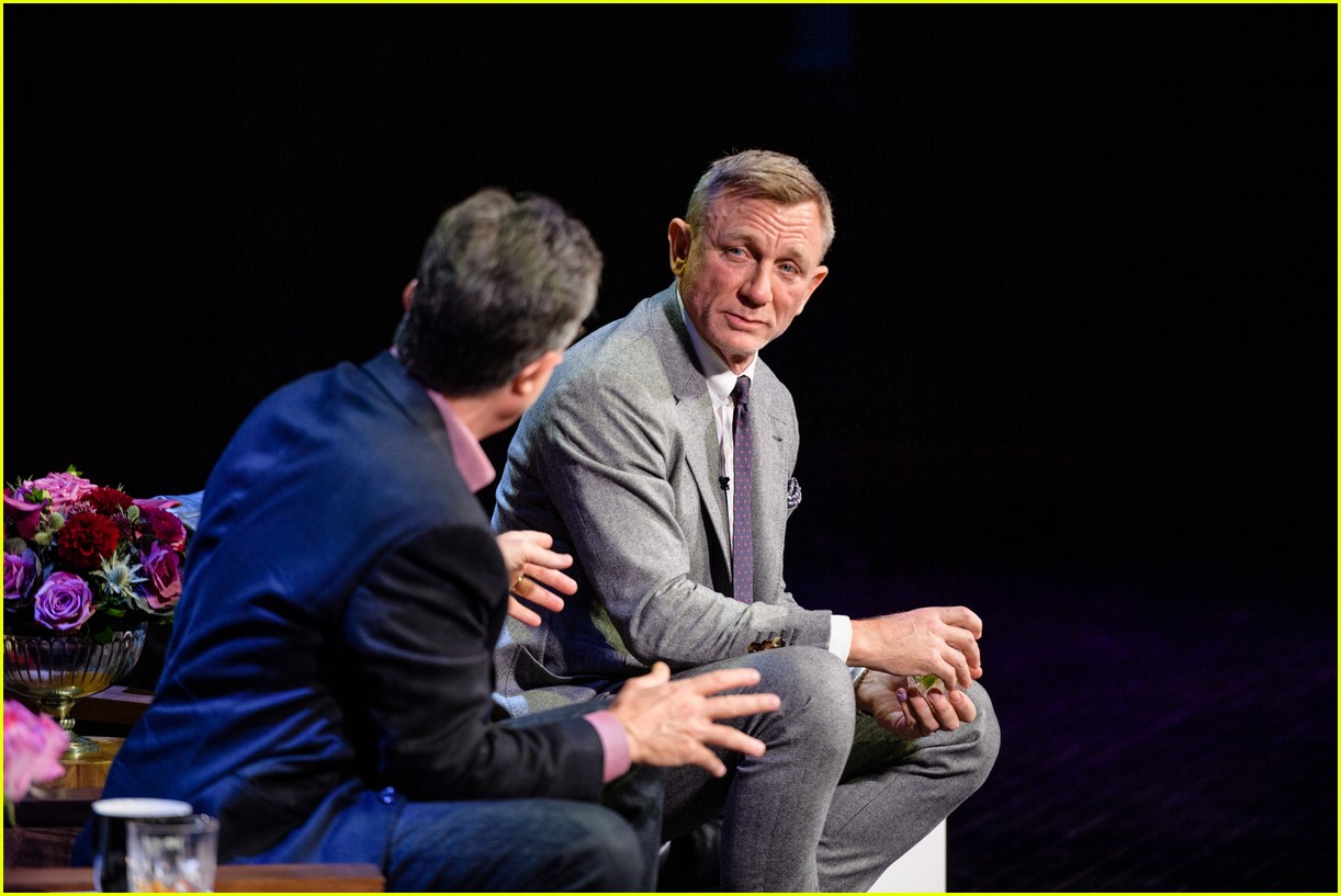 Daniel Craig Talks Dealing with Fame While Accepting Award at Montclair ...