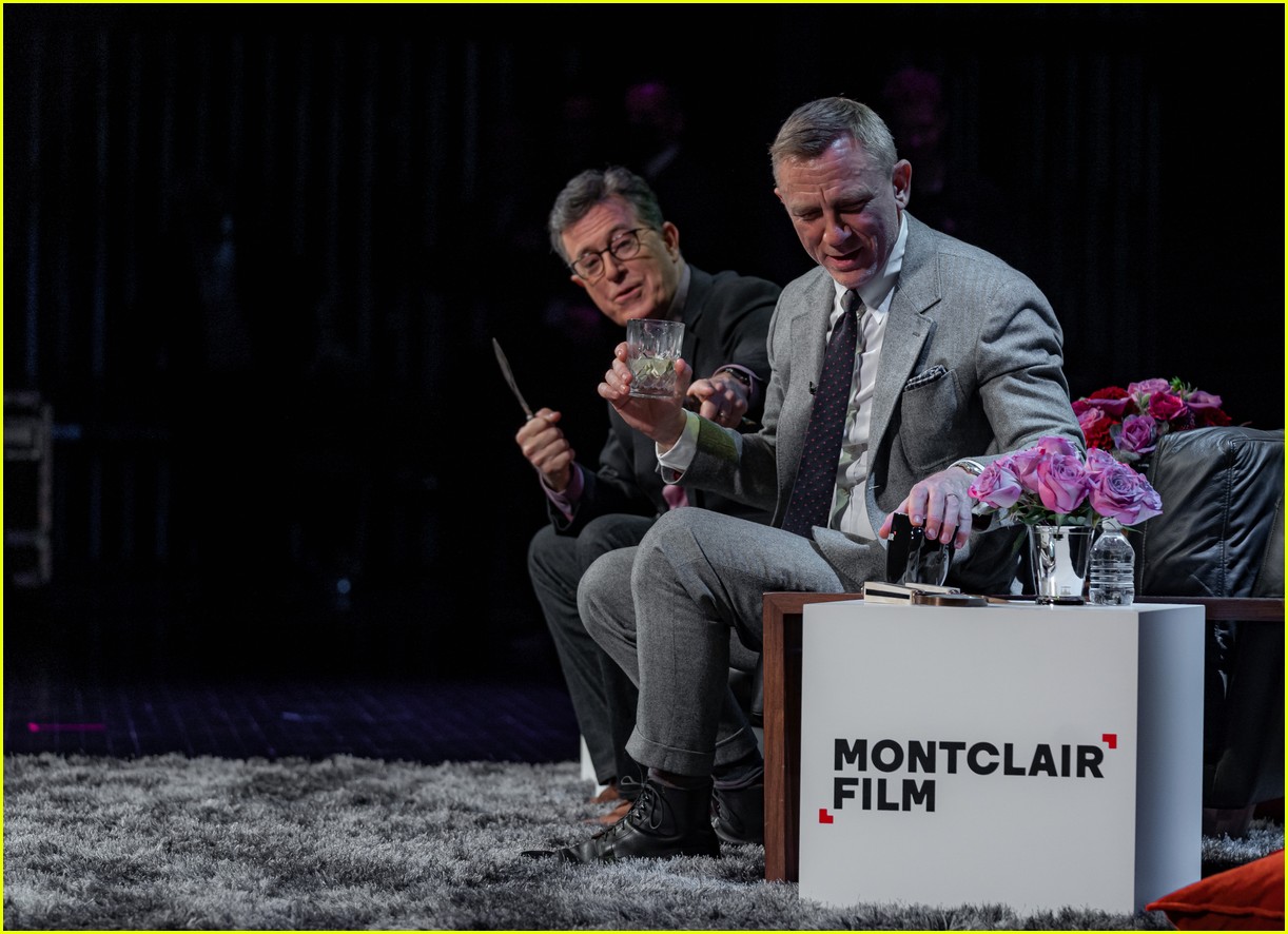 Daniel Craig Talks Dealing with Fame While Accepting Award at Montclair ...