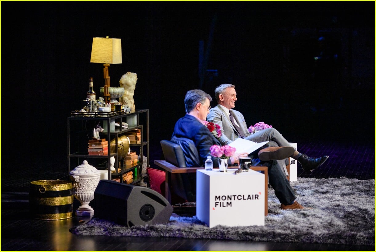 Daniel Craig Talks Dealing with Fame While Accepting Award at Montclair ...