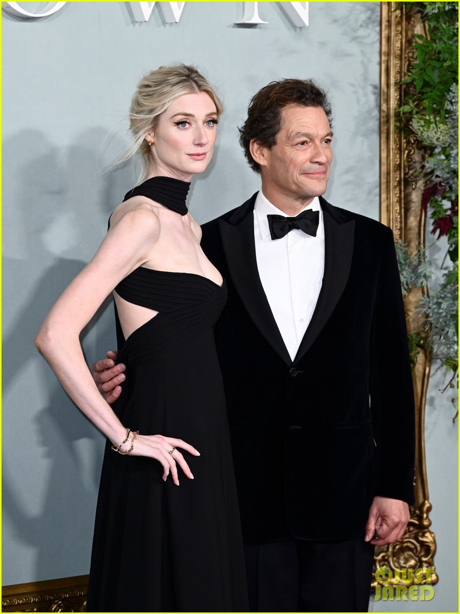 The Crown's New Princess Diana Actress, Elizabeth Debicki, Poses with ...