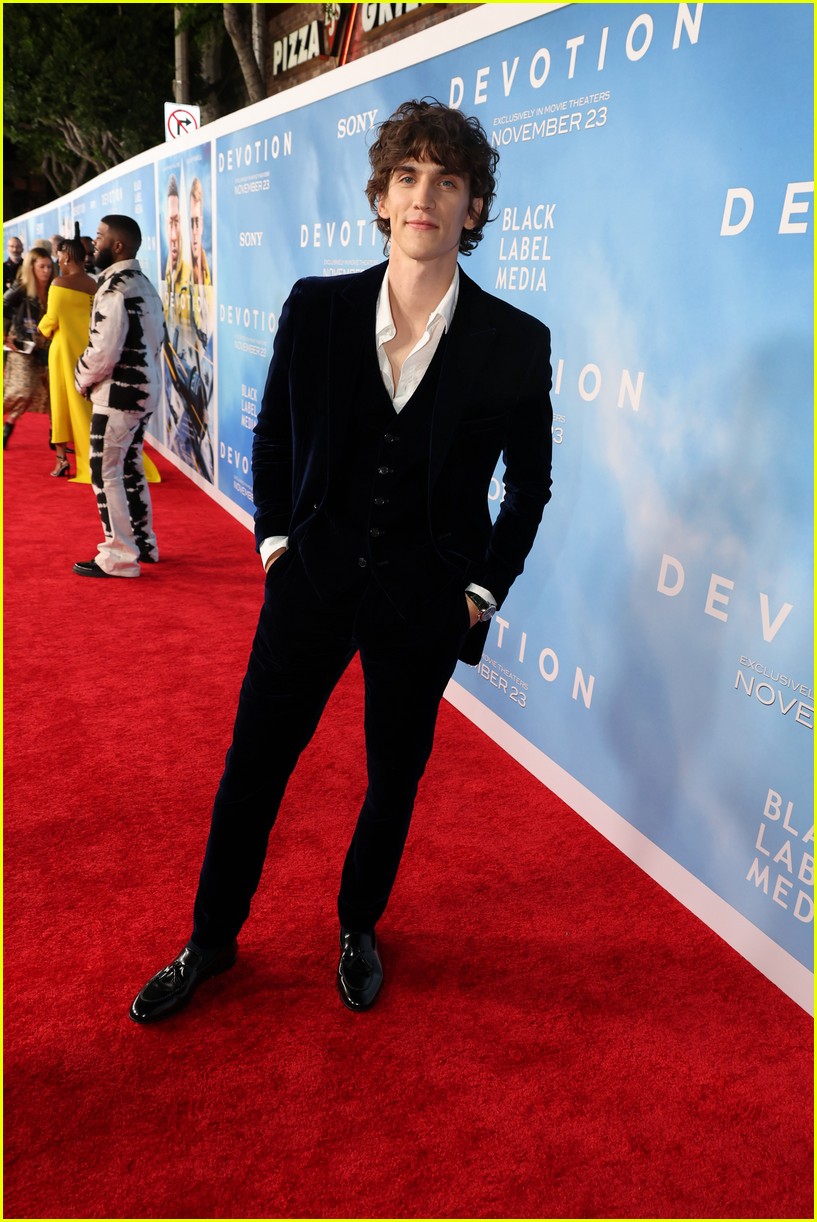 Michael B. Jordan Supports Jonathan Majors & Glen Powell at the ...