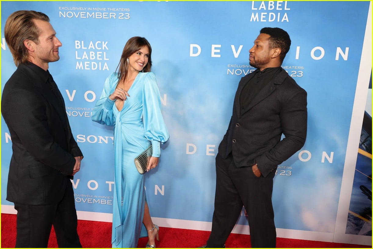Michael B. Jordan Supports Jonathan Majors & Glen Powell at the ...