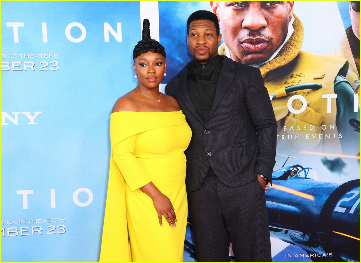 Michael B. Jordan Supports Jonathan Majors & Glen Powell at the ...