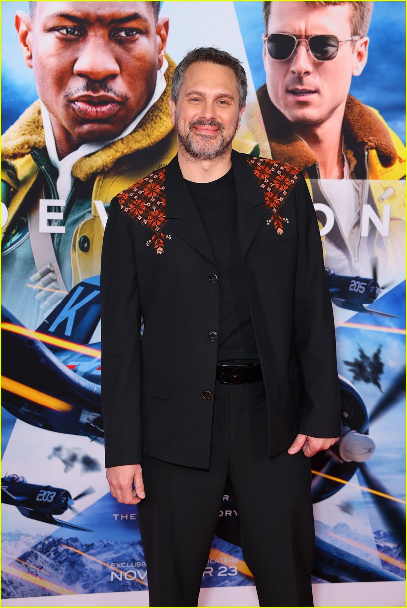 Michael B. Jordan Supports Jonathan Majors & Glen Powell at the ...