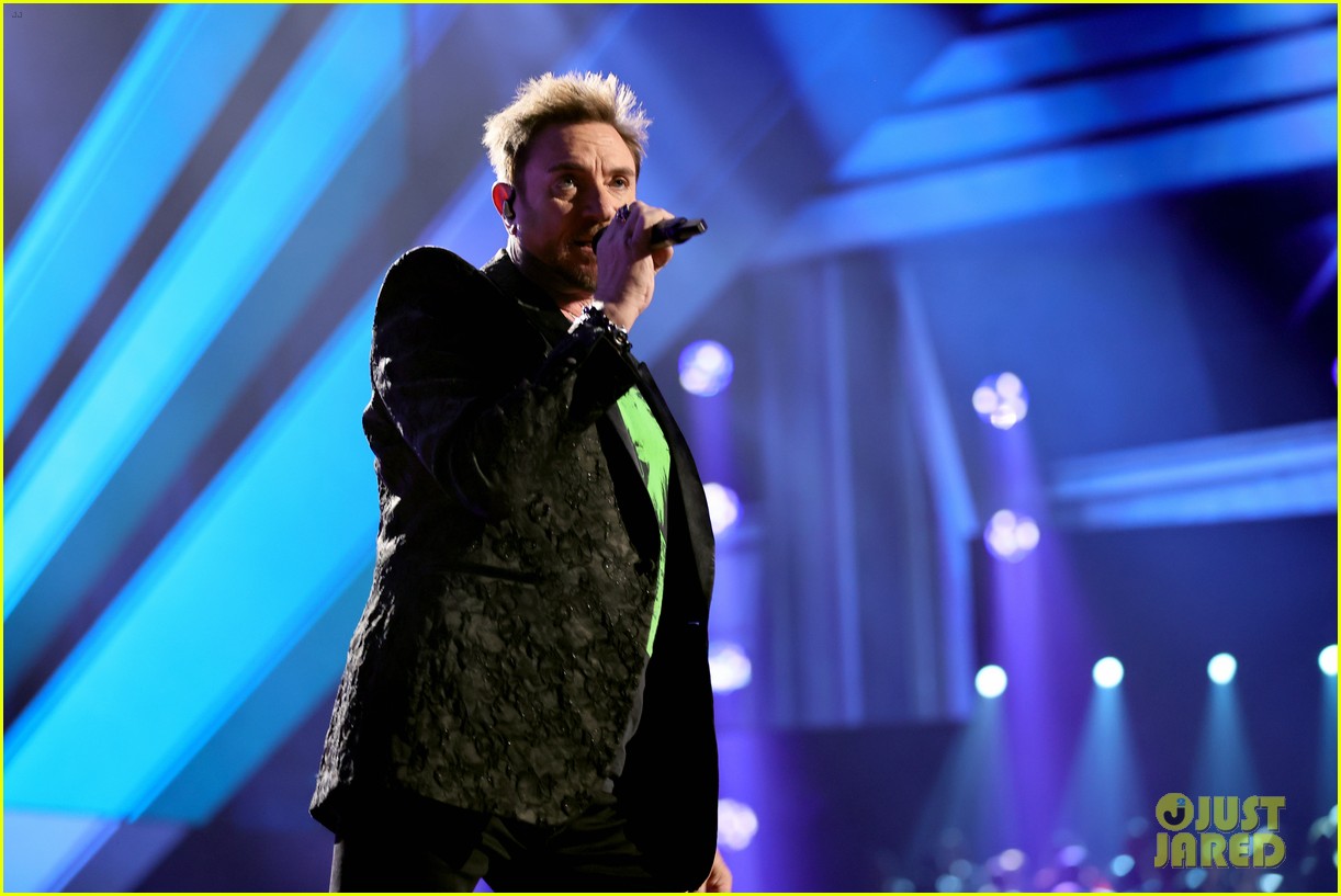 Duran Duran Reveal Andy Taylor's Cancer Diagnosis During Rock & Roll ...