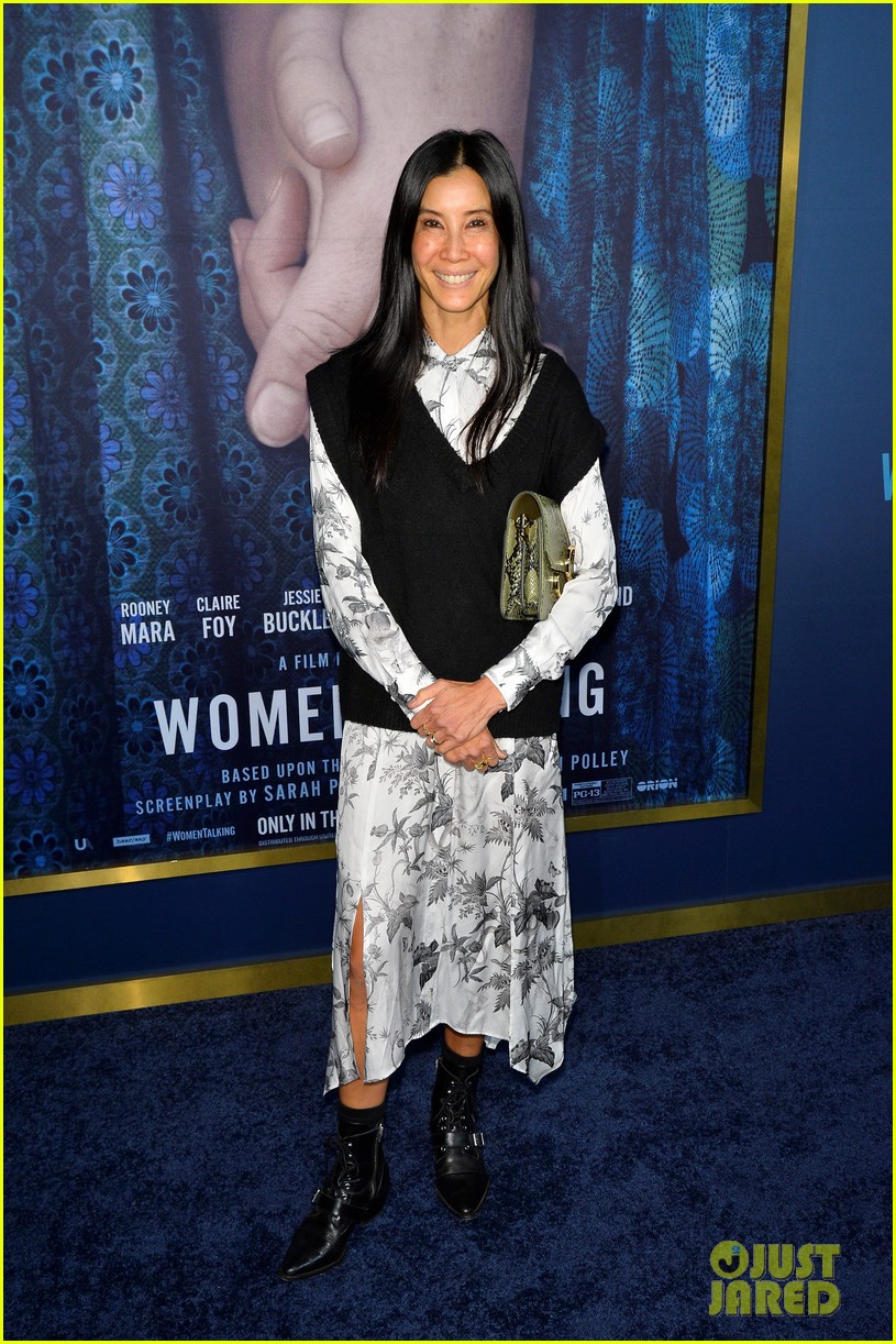 Claire Foy & Rooney Mara Attend the Premiere of Their New Movie 'Women ...