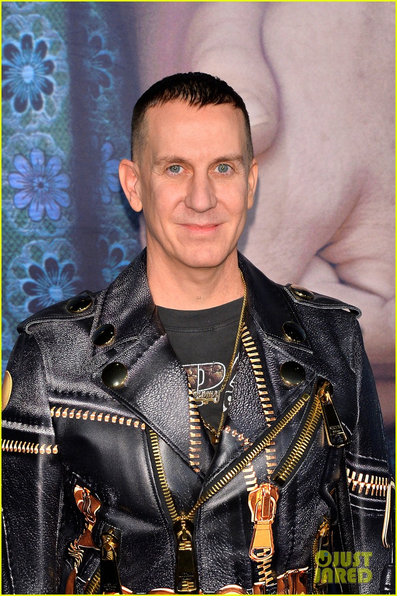 Claire Foy & Rooney Mara Attend the Premiere of Their New Movie 'Women ...