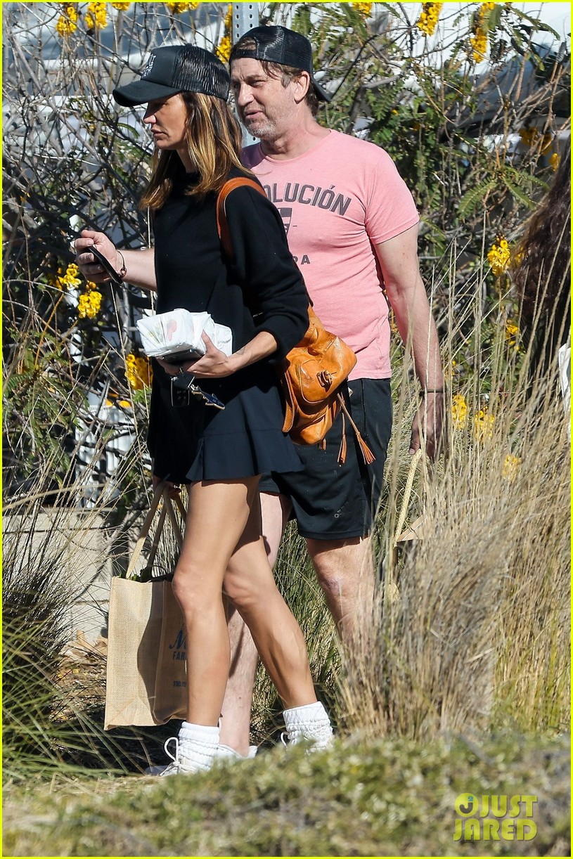 Gerard Butler & Girlfriend Morgan Brown Grab Lunch at Malibu Farmer's ...