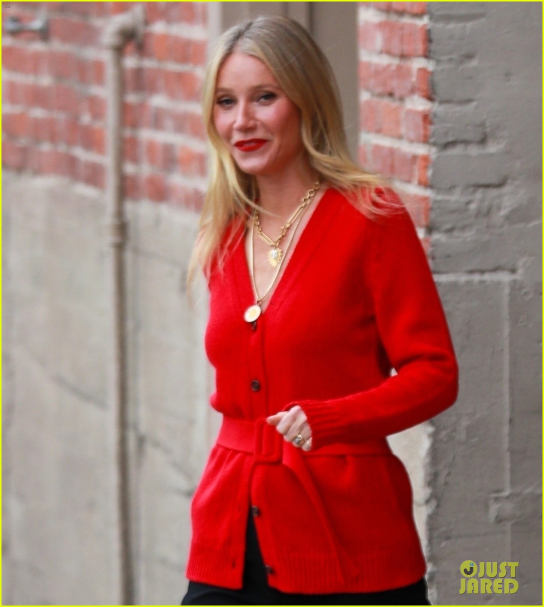 Gwyneth Paltrow Reveals Which A-List Star's House She Toilet Papered as ...