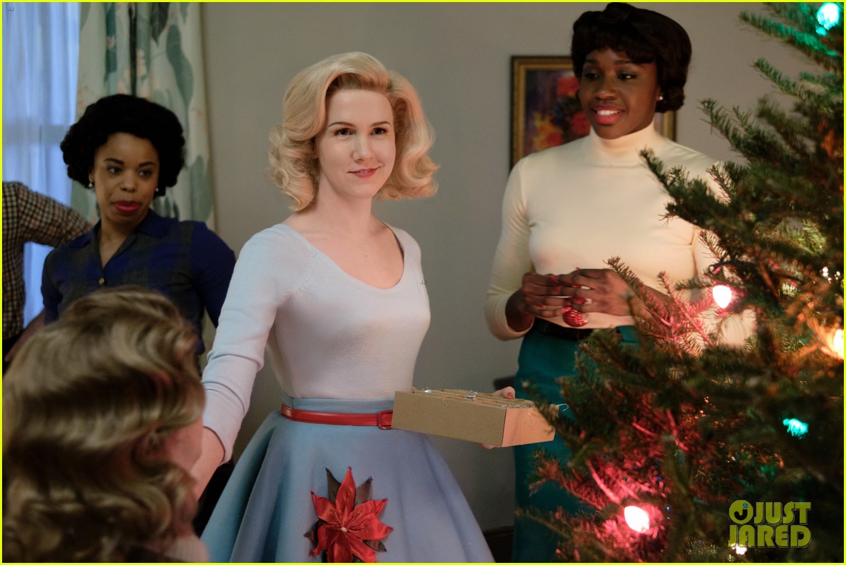 Ginna Claire Mason Chases Her Dreams To Become a Rockette in 'A Holiday ...