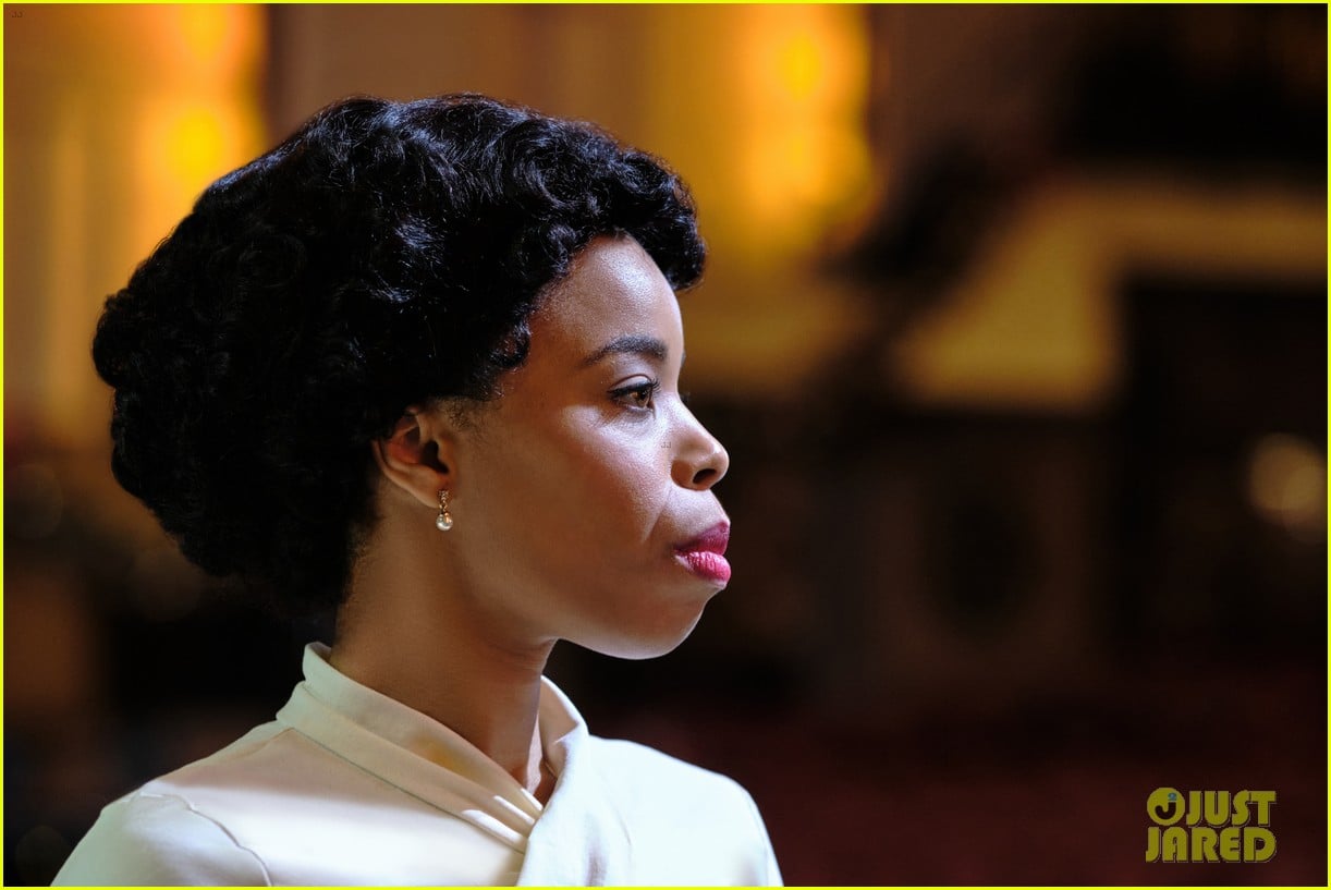 Ginna Claire Mason Chases Her Dreams To Become a Rockette in 'A Holiday ...