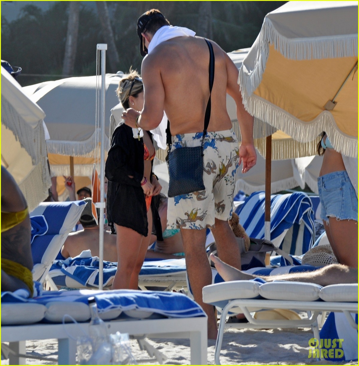 Kim Kardashian's Ex-Husband Kris Humphries Spotted Going Shirtless ...